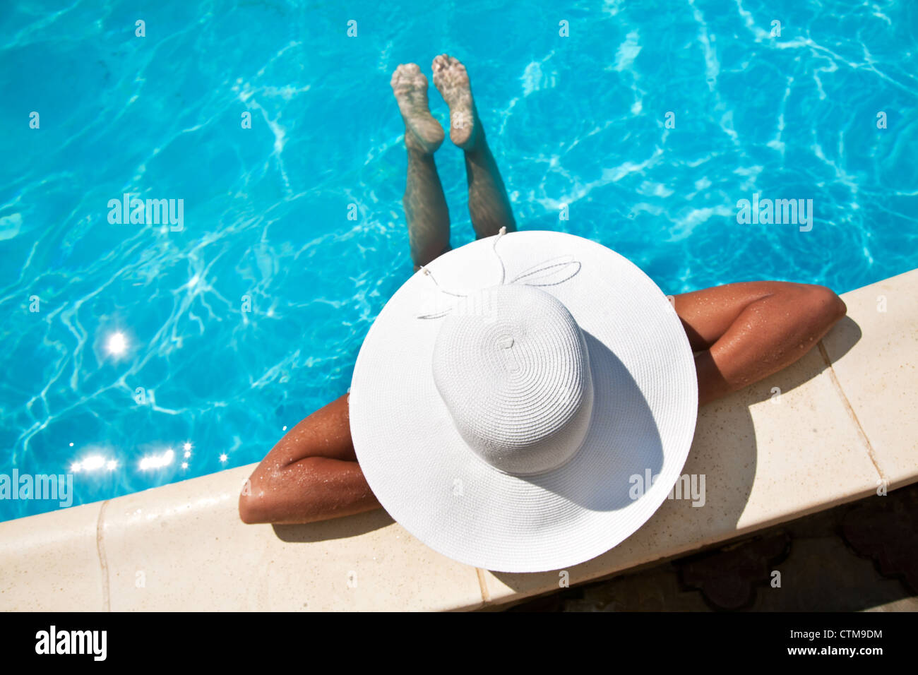 By the pool hi-res stock photography and images - Alamy