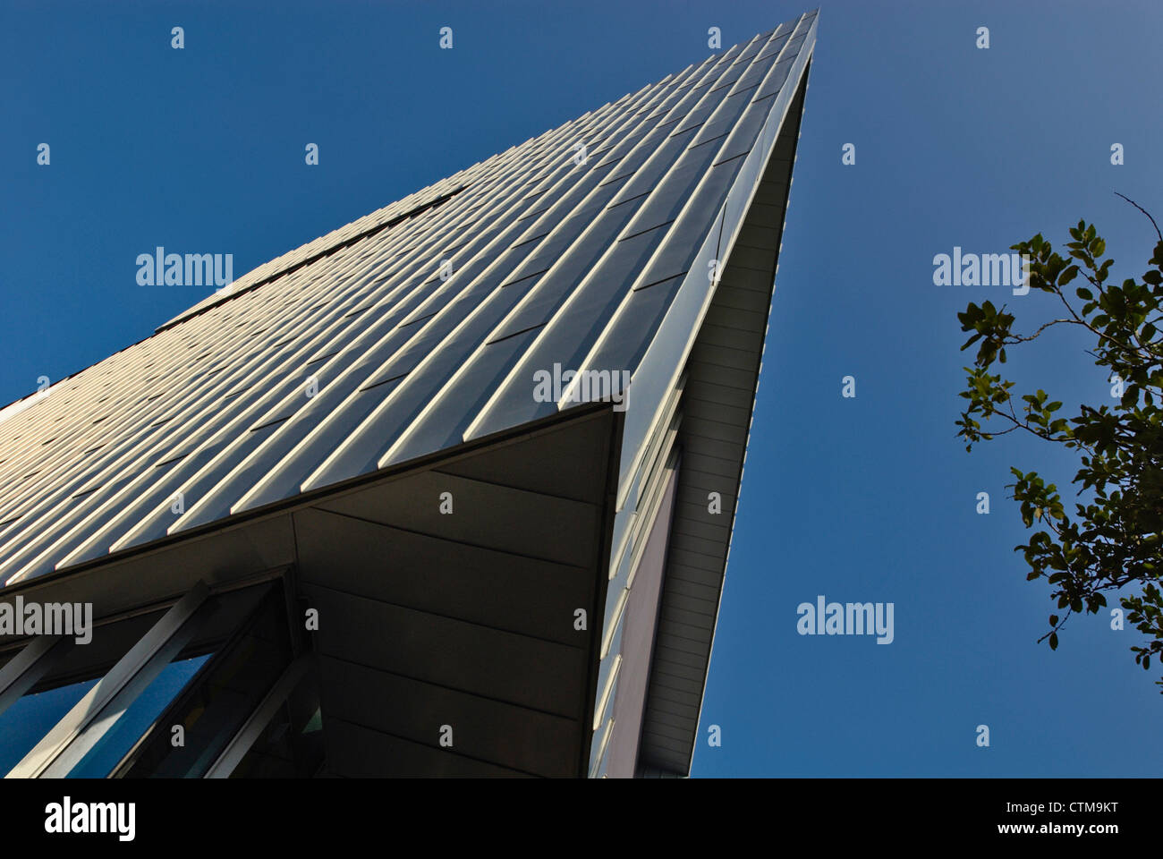 Drama school building hi-res stock photography and images - Alamy