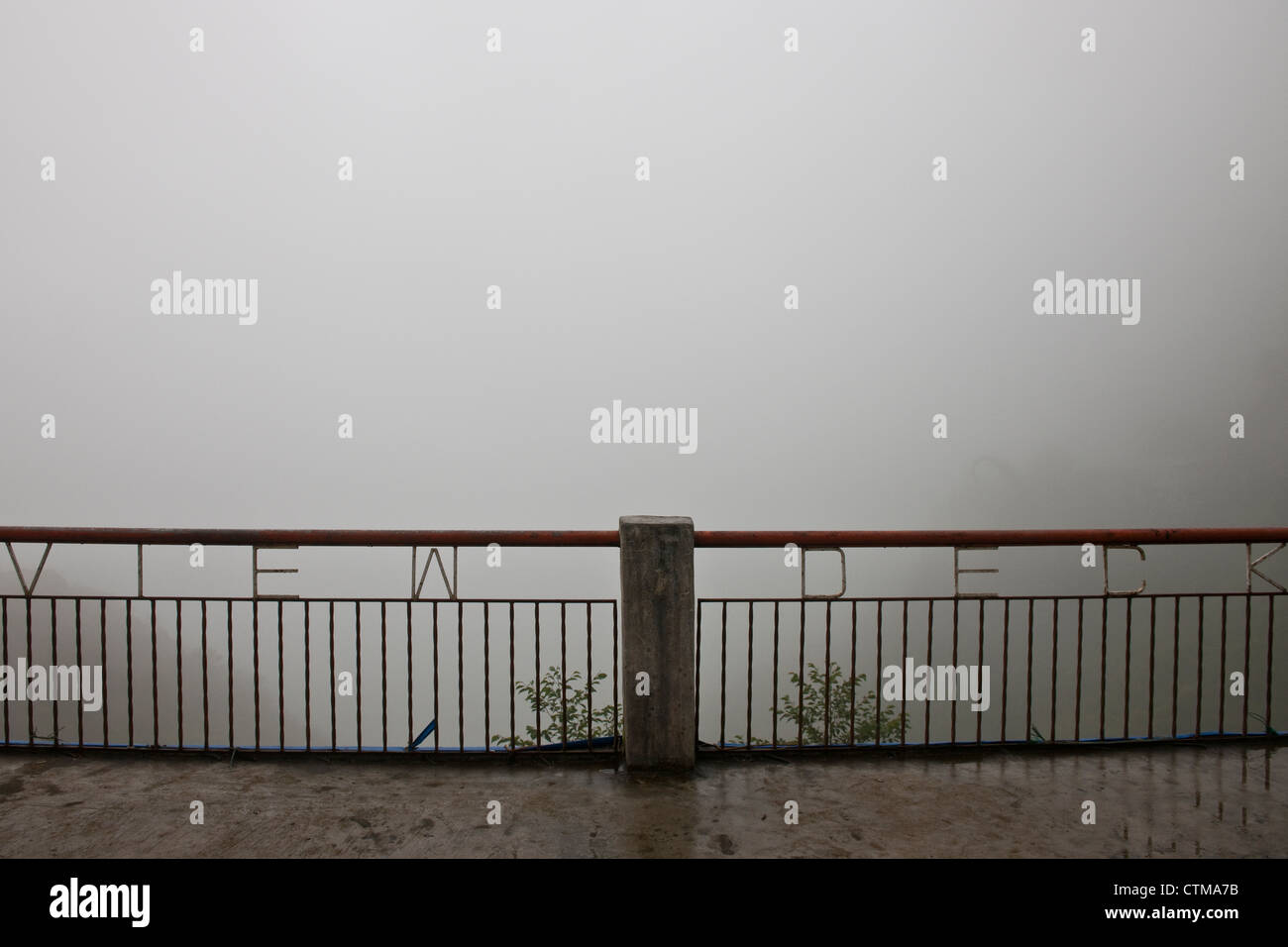 Whiteout hi-res stock photography and images - Alamy