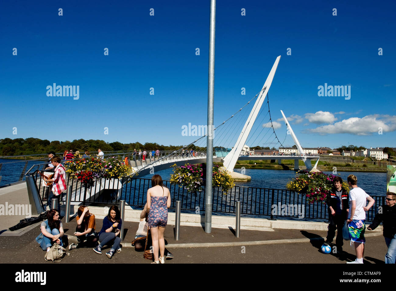 Derry peace Bridge, Londonderry, Northern Ireland Stock Photo - Alamy