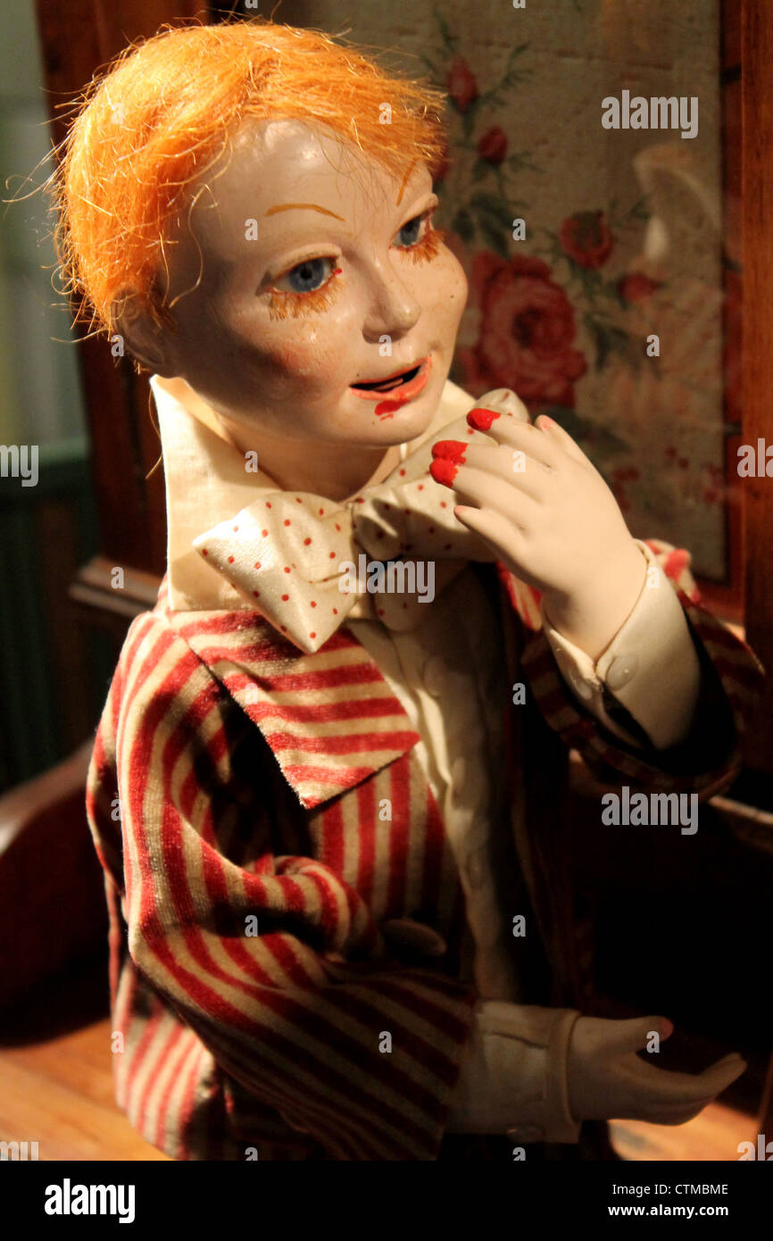 Automata puppet hi-res stock photography and images - Alamy