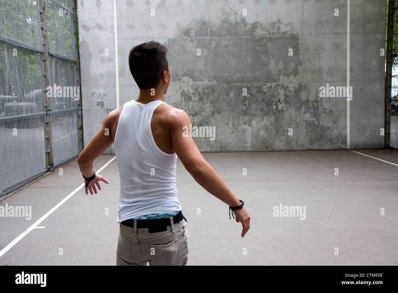 The handball boys hi-res stock photography and images - Alamy