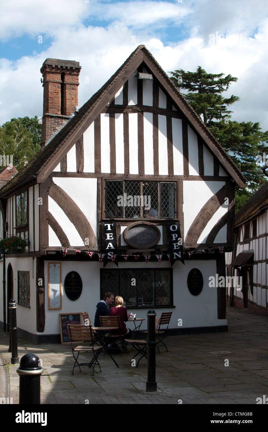 Warwick town cafes hi-res stock photography and images - Alamy