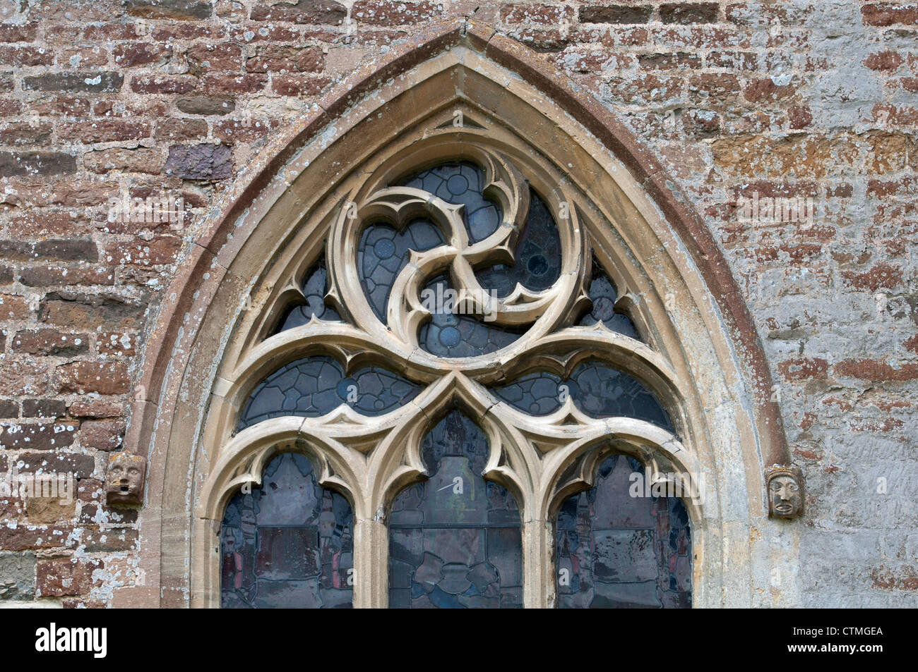 Stone window tracery hi-res stock photography and images - Alamy