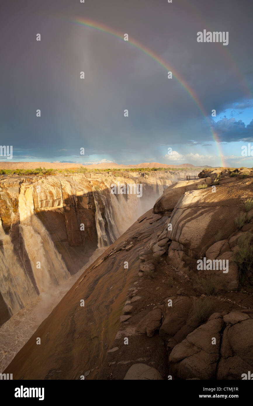Rainbow over flooding Augrabies waterfall, Augrabies Falls National ...