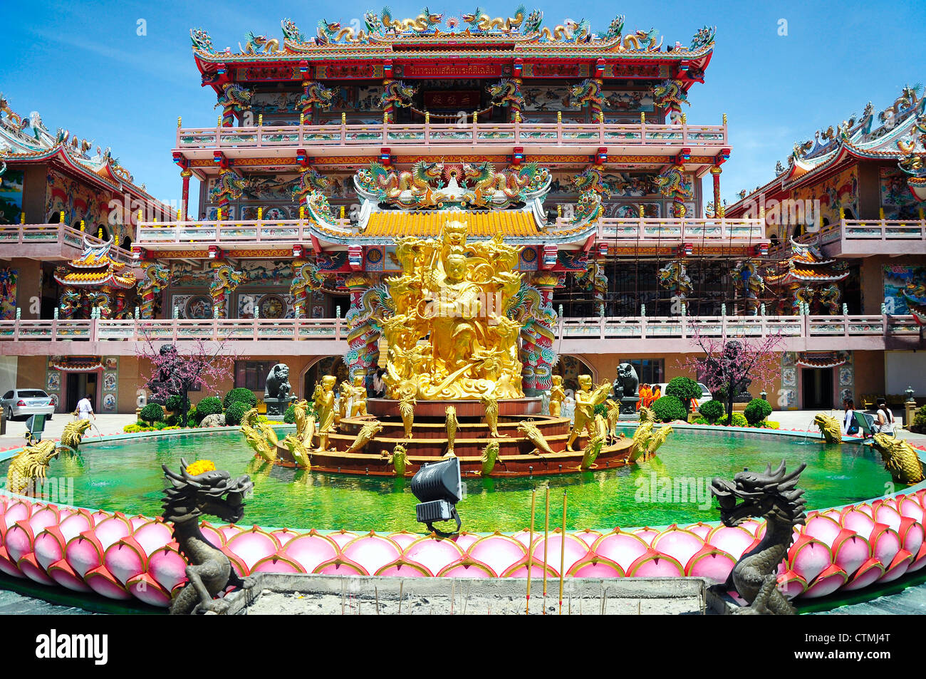 Chinese pavilion hi-res stock photography and images - Alamy