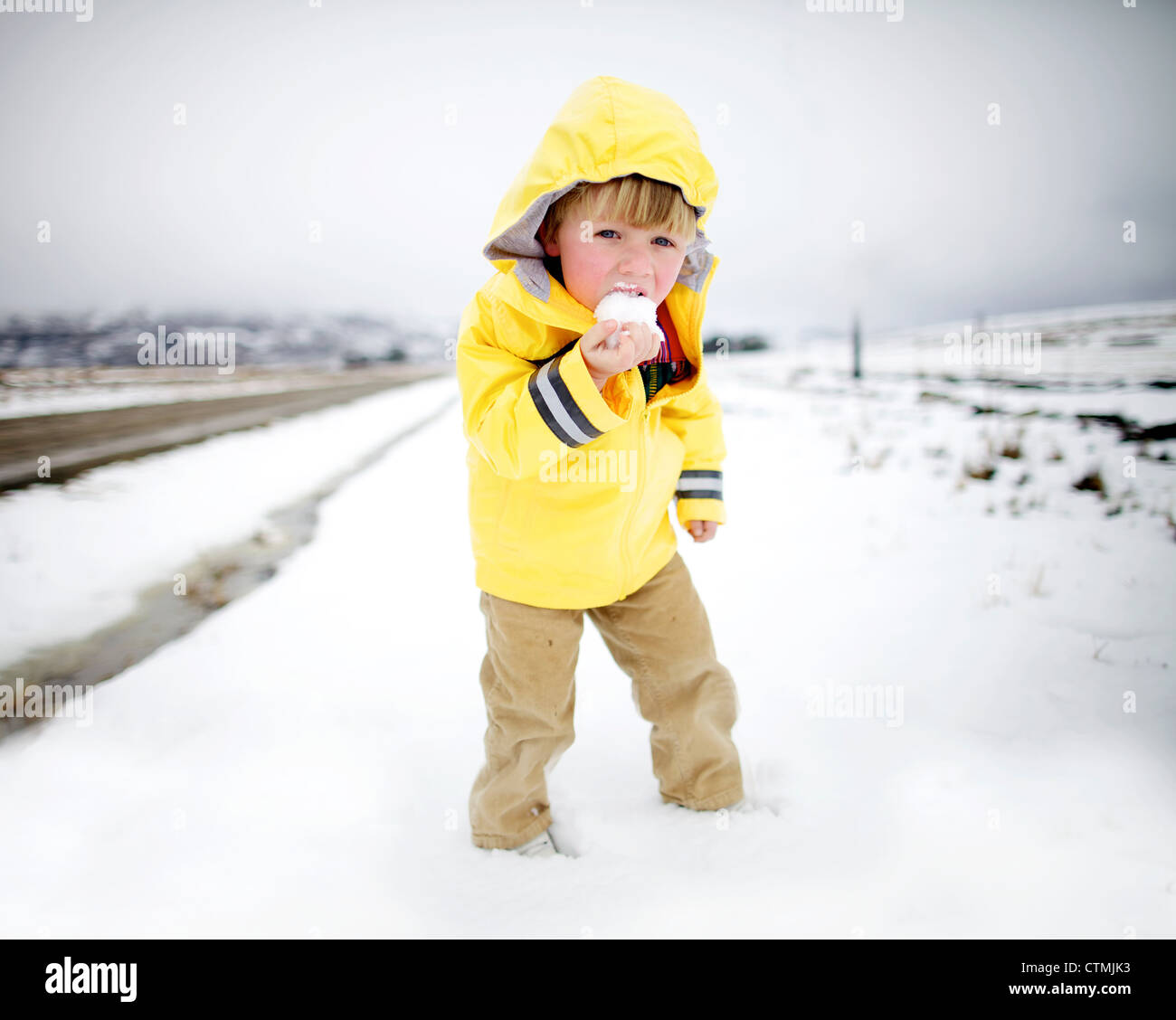 Full length portrait young boy hi-res stock photography and images - Alamy