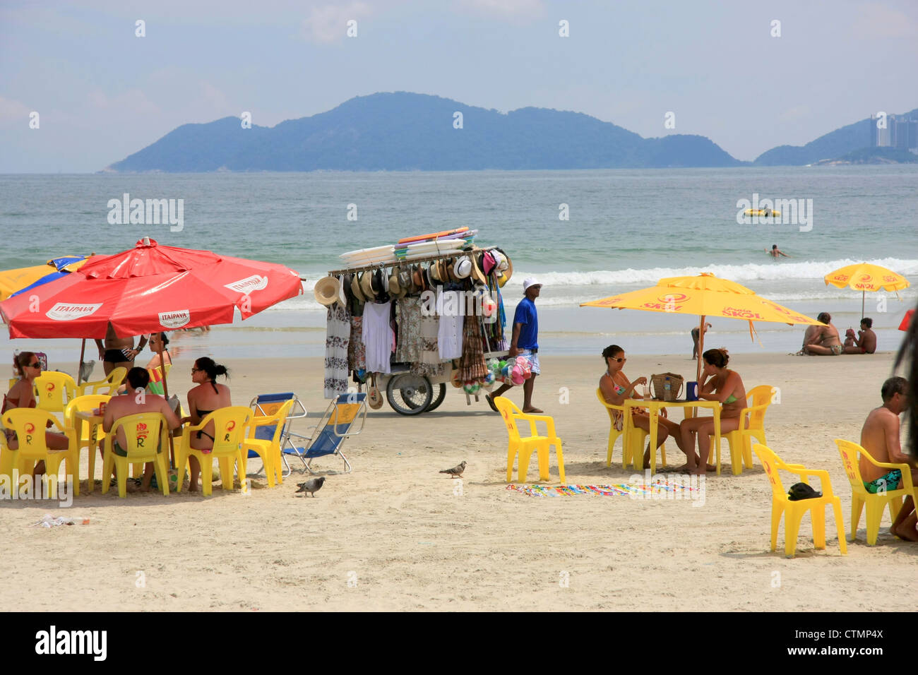 Cart vendor at the beach at Guaruja, Sao Paulo, Brazil Stock Photo - Alamy