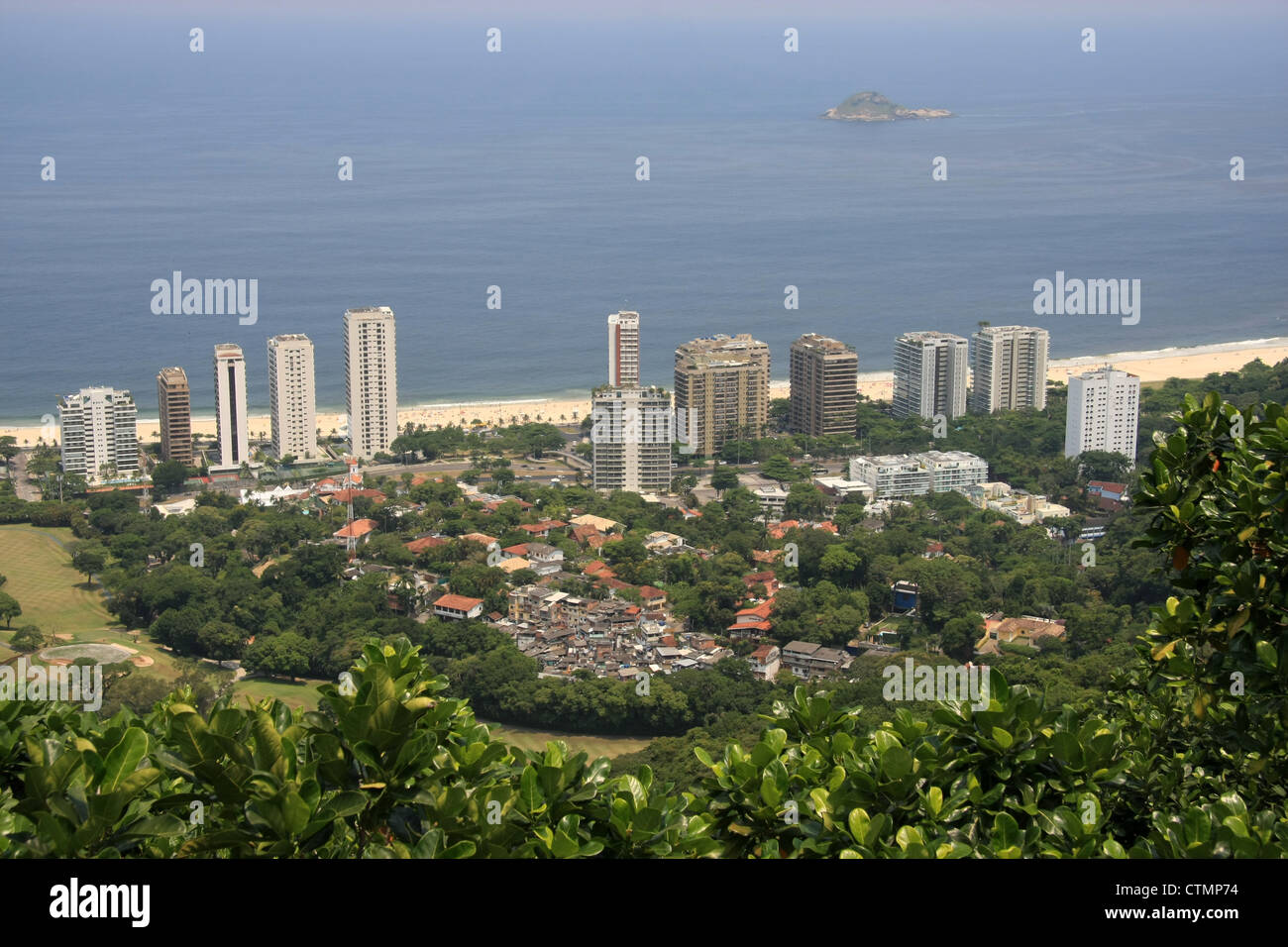 Favela rio high rise hi-res stock photography and images - Alamy