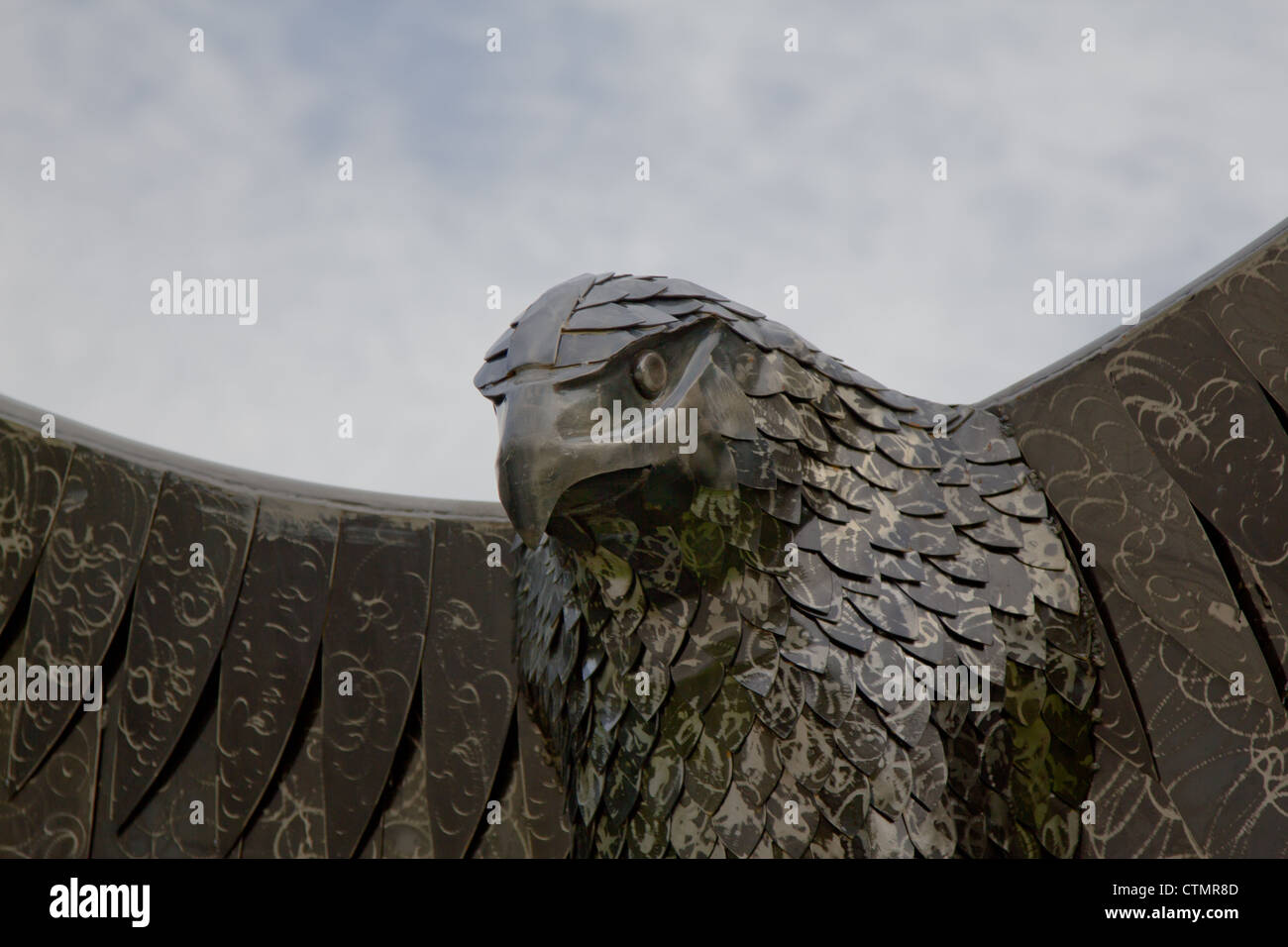 Osprey statue at Morben Isaf holiday park, mid Wales Stock Photo - Alamy
