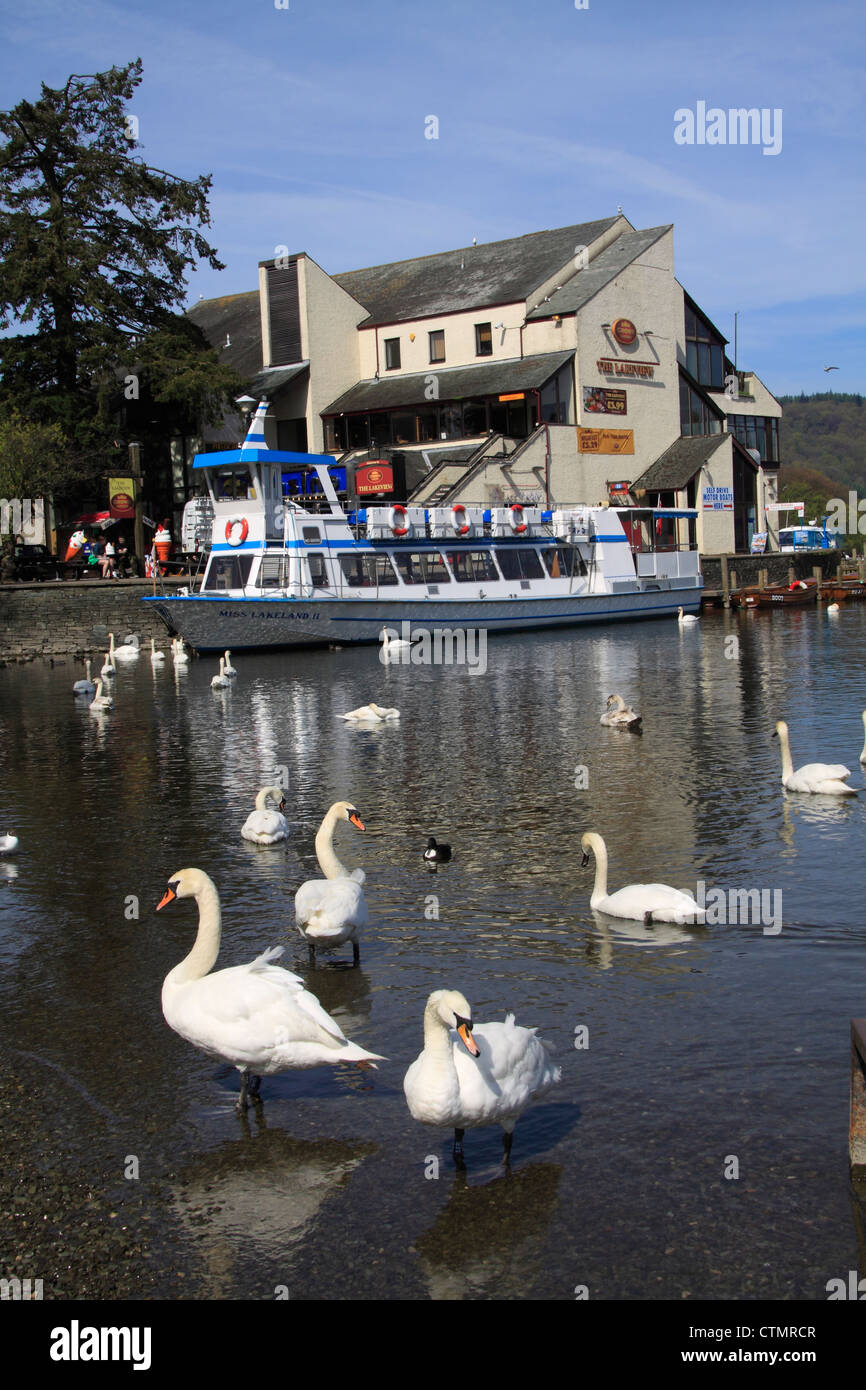 Lake windermere boat trips hi-res stock photography and images - Alamy