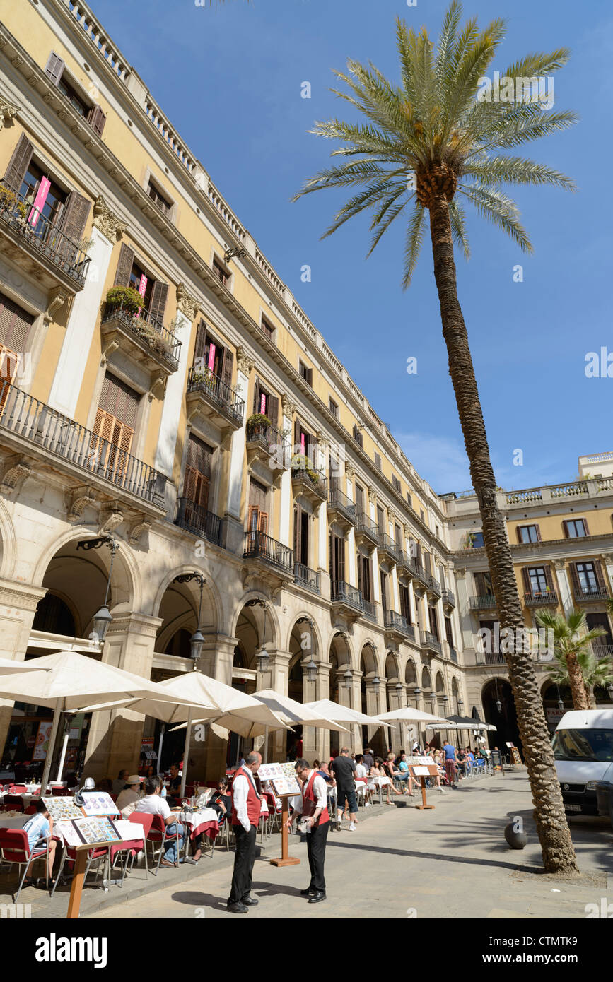 The plaza real barcelona hi-res stock photography and images - Alamy