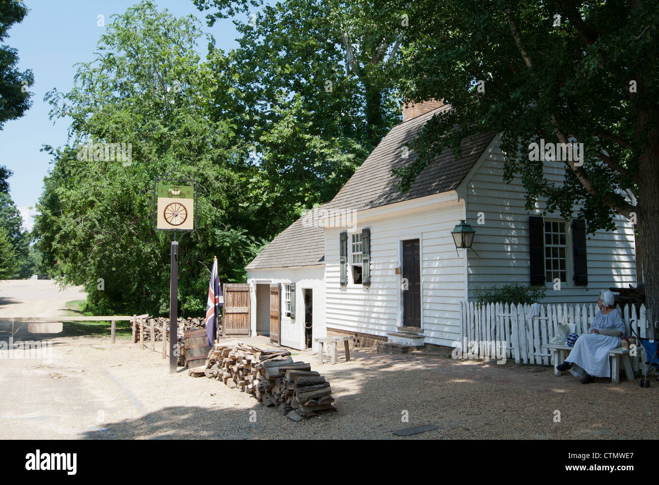 Elkanah Deane Shop, Colonial Williamsburg, Virginia, USA Stock Photo ...