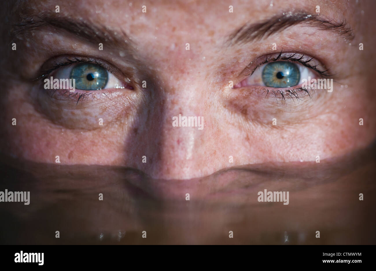Face half submerged in water hi-res stock photography and images - Alamy