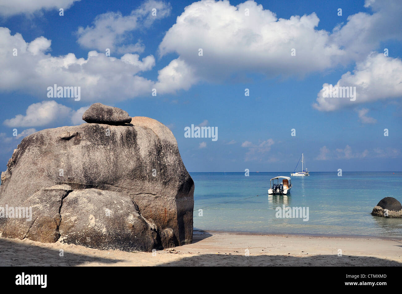Ship rocks hi-res stock photography and images - Alamy