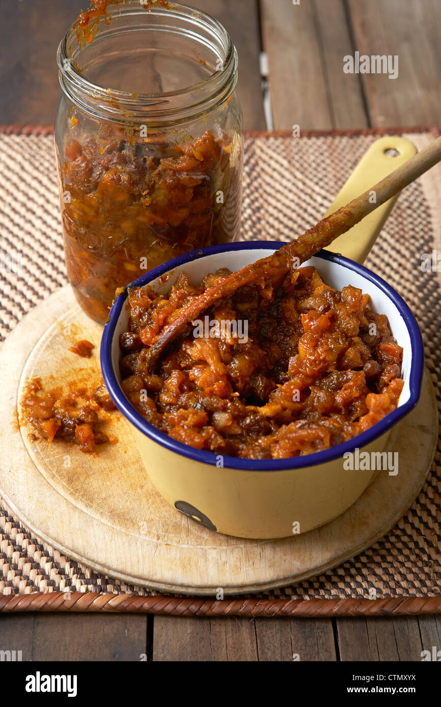 Raisin and turmeric chutney hi-res stock photography and images - Alamy