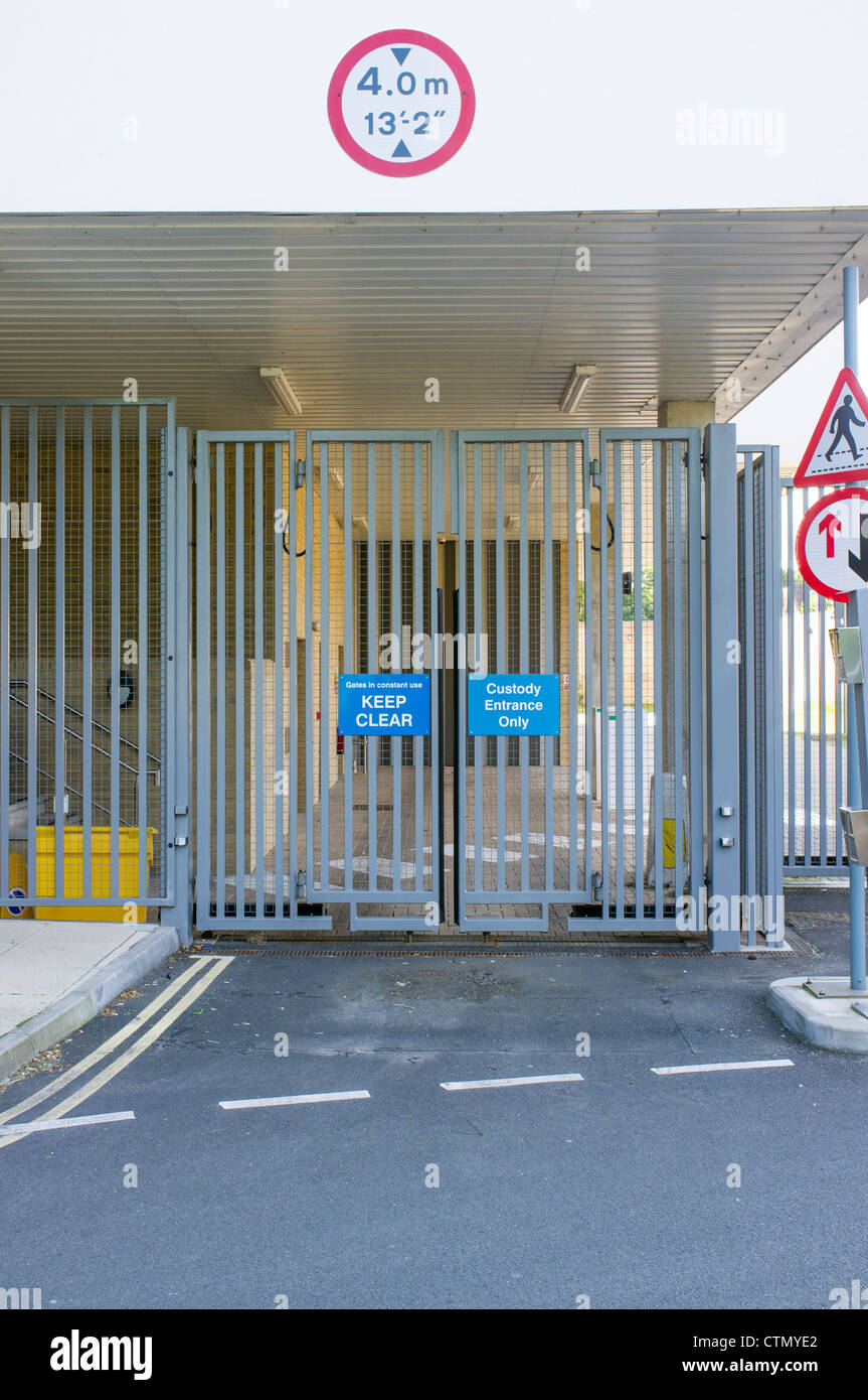 Security gates hi-res stock photography and images - Alamy