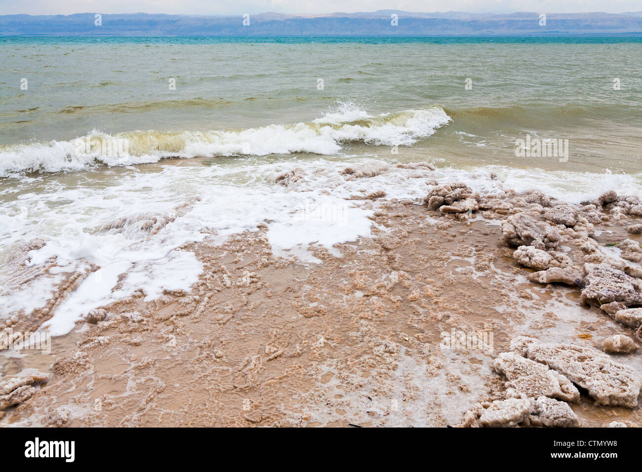 crystalline salt on beach of Dead Sea, Jordan Stock Photo - Alamy