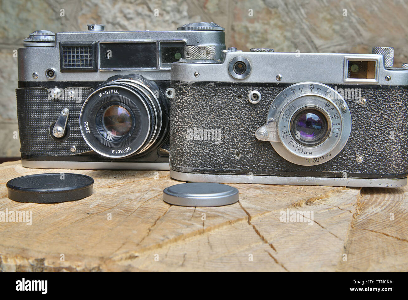 Two old fashioned cameras are in good shape Stock Photo - Alamy