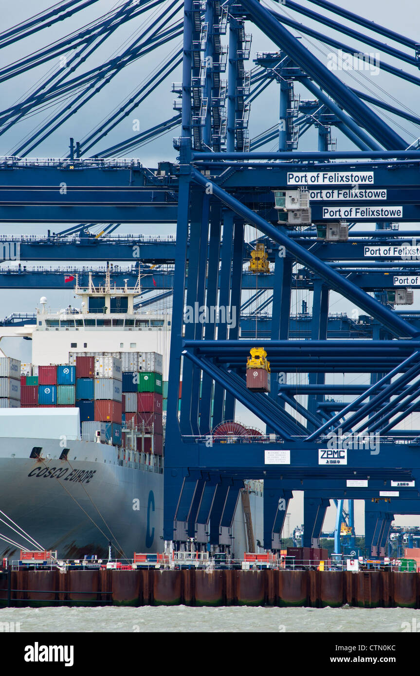 Loading shipping containers onto ship “Cosco Europe Stock Photo - Alamy