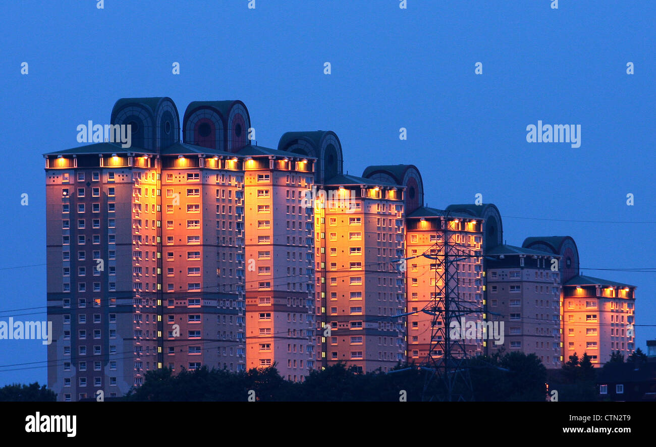 Crowded tower block hi-res stock photography and images - Alamy