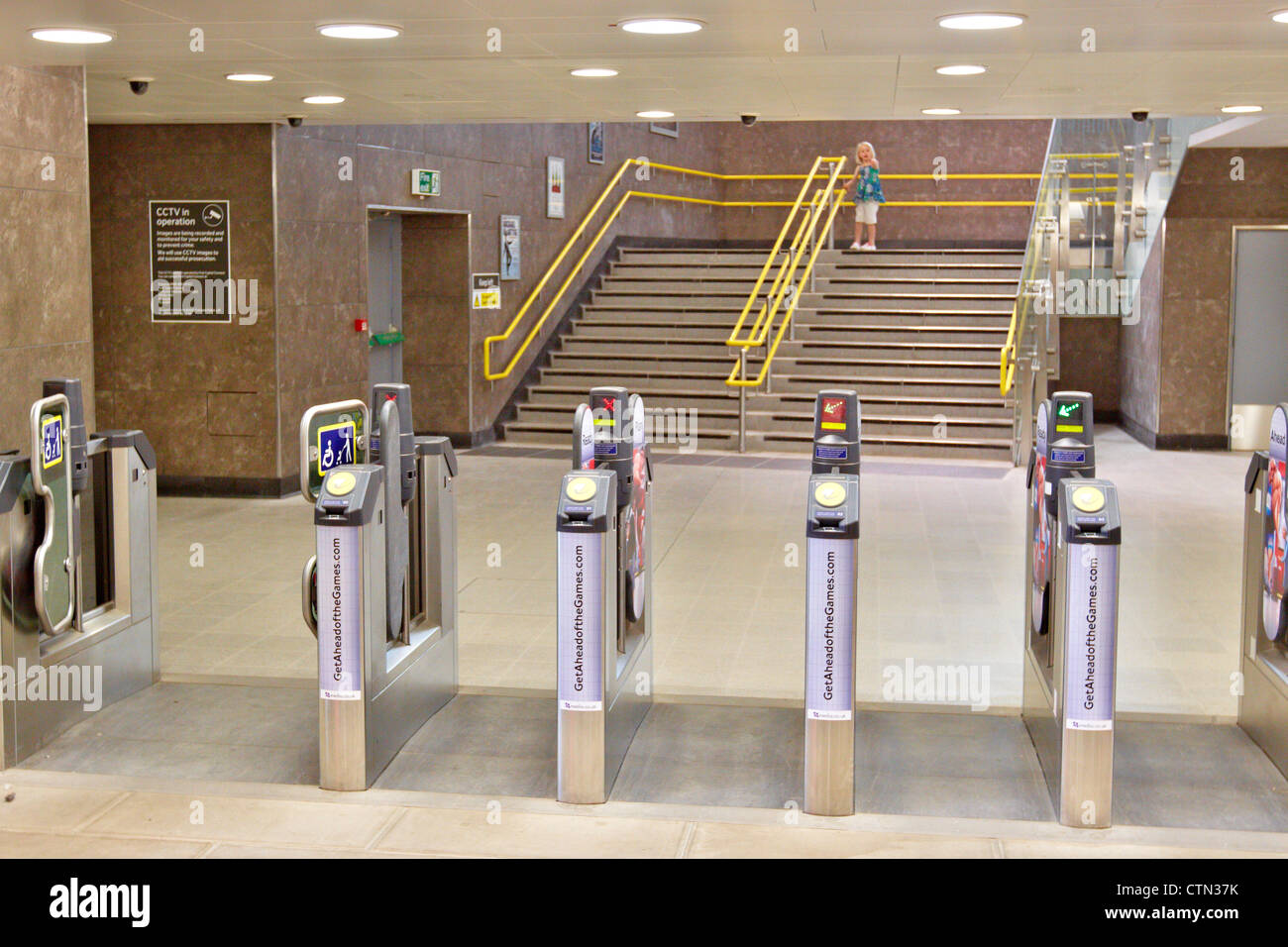 Ticket barriers at underground station hi-res stock photography and ...