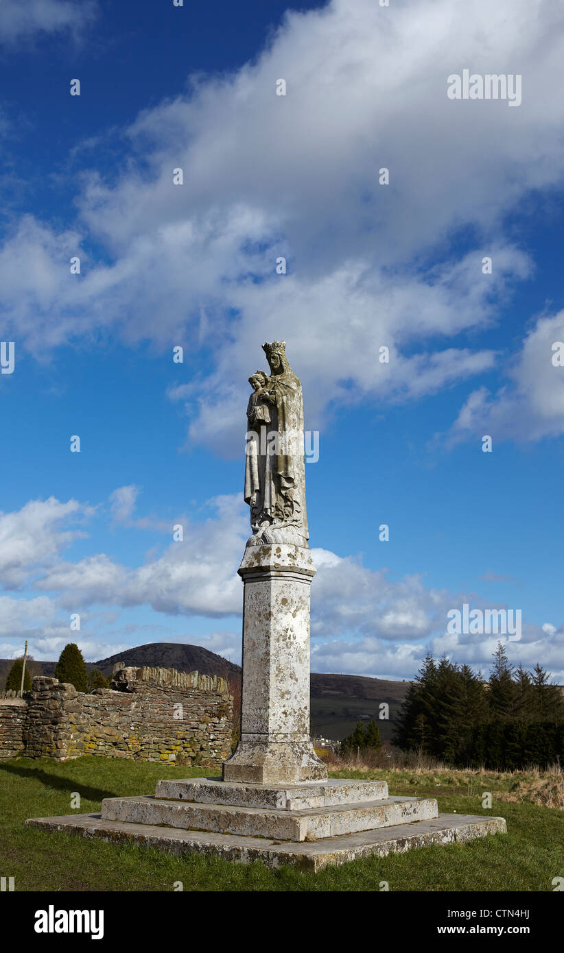 Our lady of penrhys statue hi-res stock photography and images - Alamy