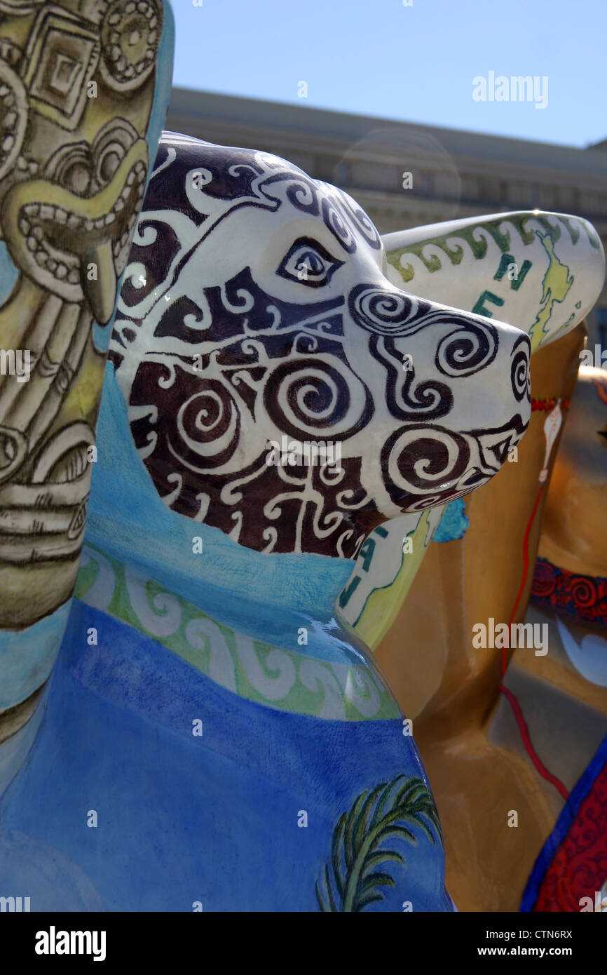 Buddy Bears are a series of painted, life-size fibreglass bear ...