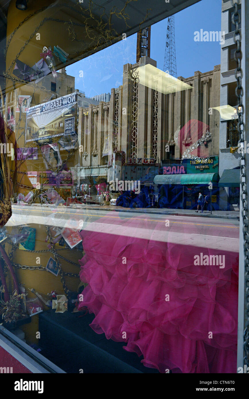 Broadway shop window hi-res stock photography and images - Alamy