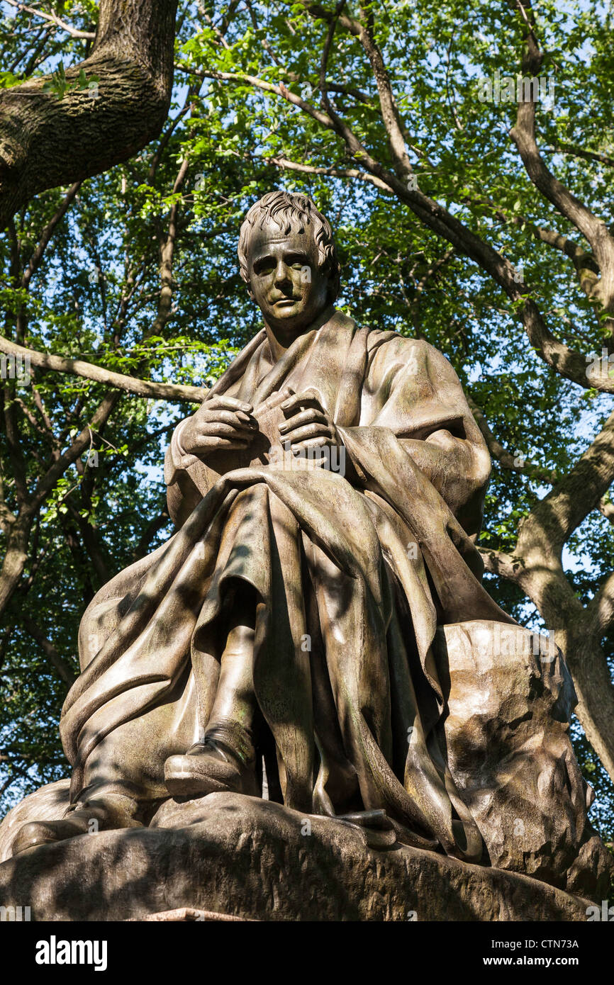 Sir Walter Scott Statue in Central Park, NYC Stock Photo - Alamy