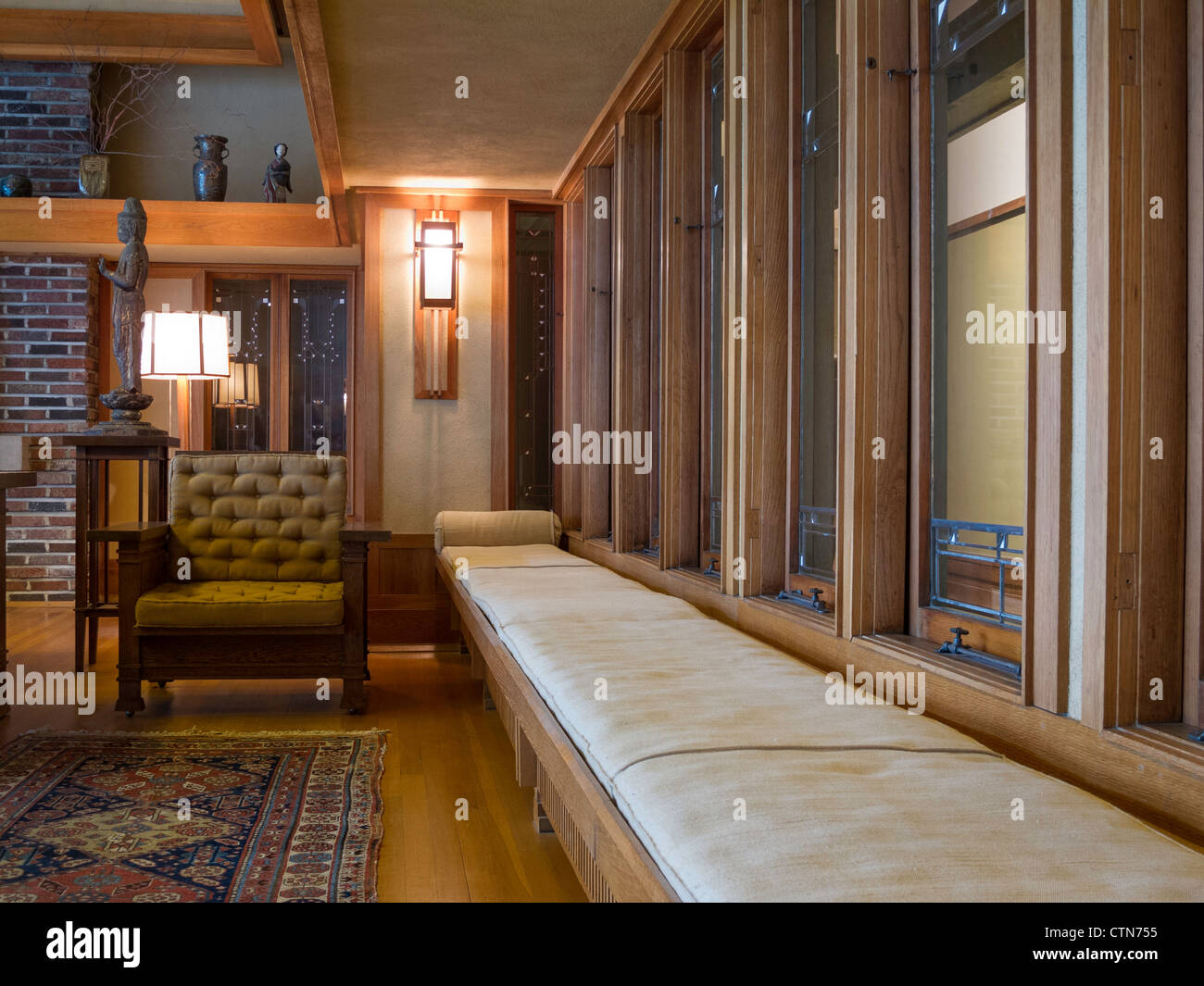 Frank lloyd wright furniture hi-res stock photography and images - Alamy