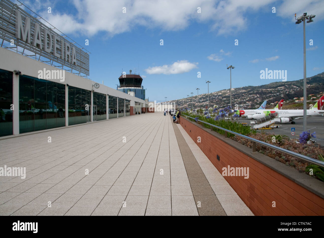 Funchal, madeira airport hi-res stock photography and images - Alamy