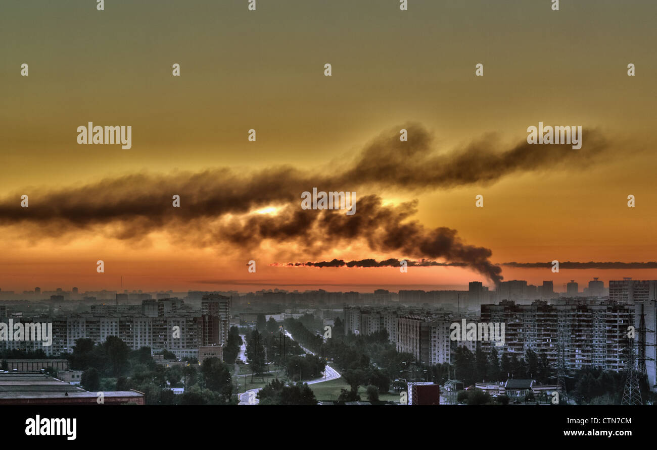 Smoke on the horizon hi-res stock photography and images - Alamy
