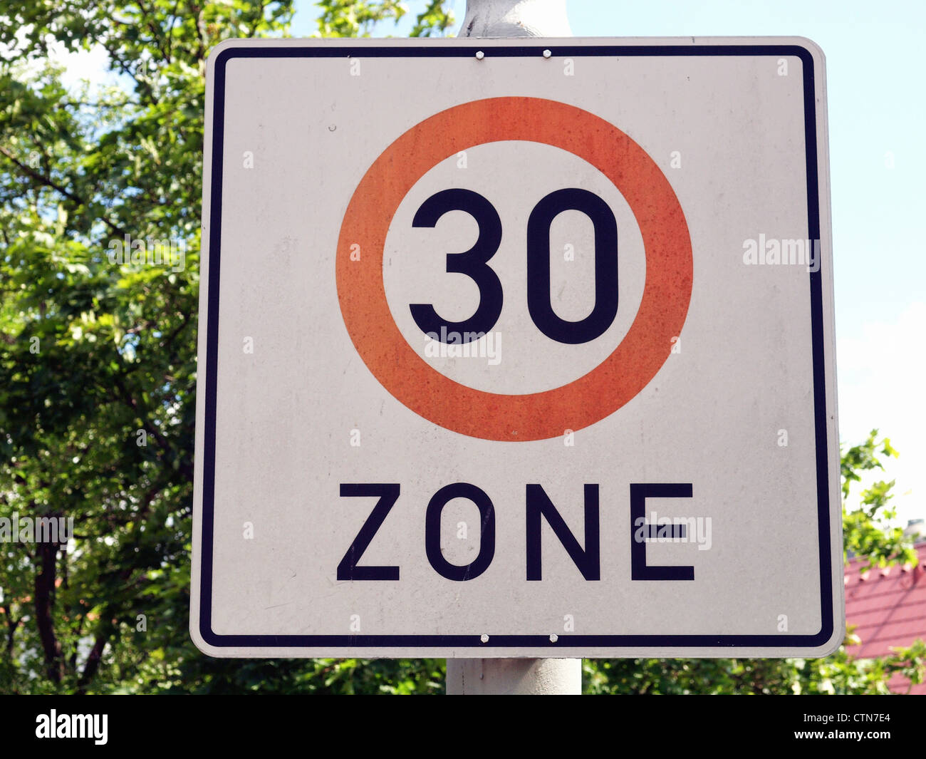 A speed limit road sign Stock Photo - Alamy
