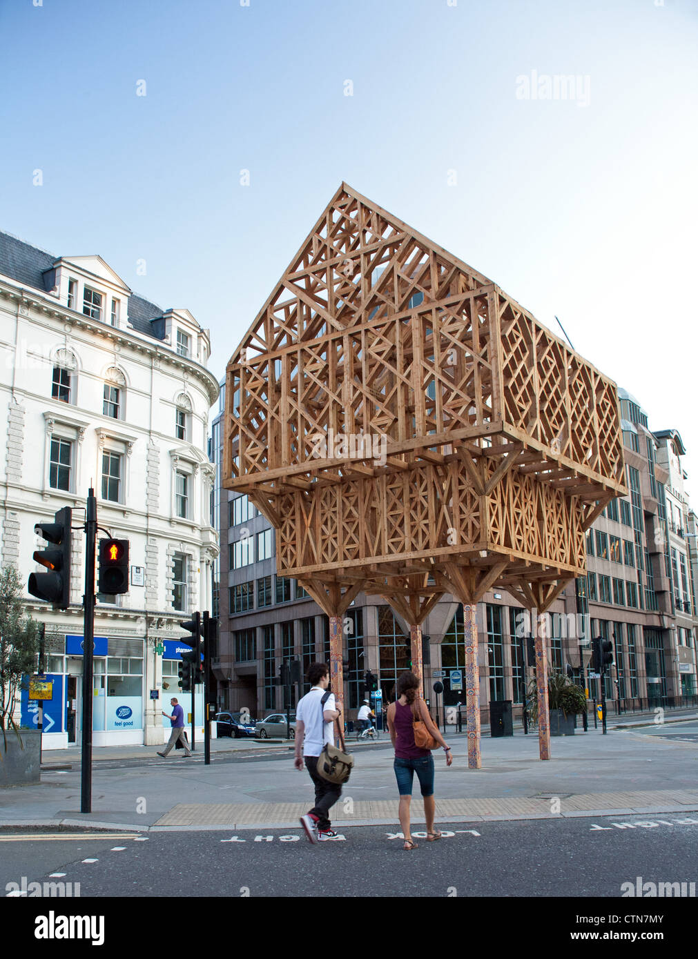 Temporary structure hi-res stock photography and images - Alamy
