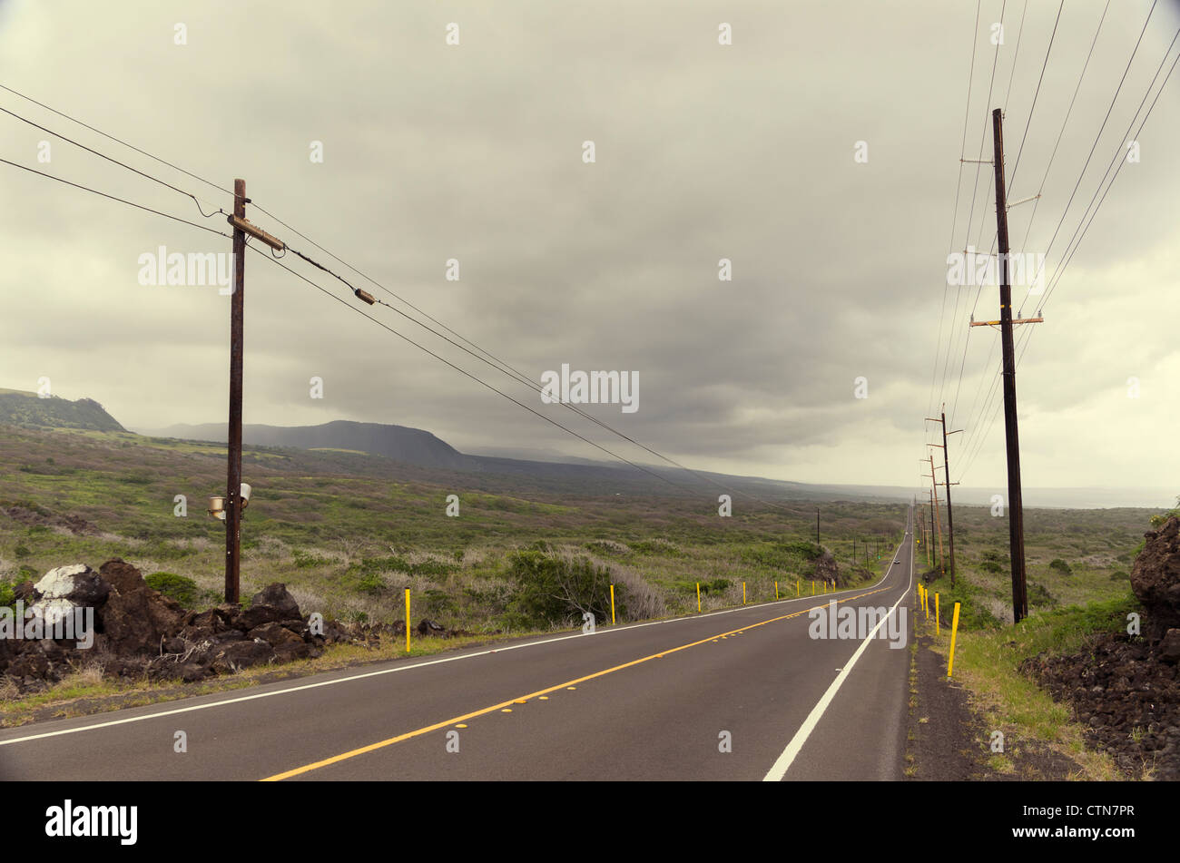 Hawaii remote road hi-res stock photography and images - Alamy