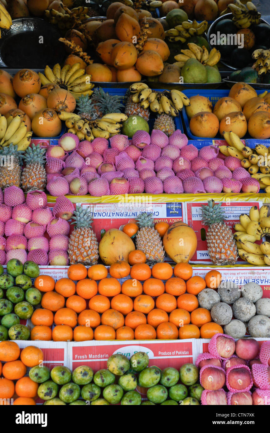 Asian produce market hi-res stock photography and images - Alamy