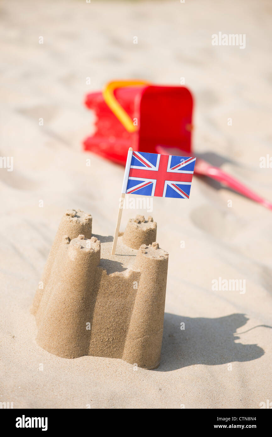 Sandcastle bucket flag hi-res stock photography and images - Alamy
