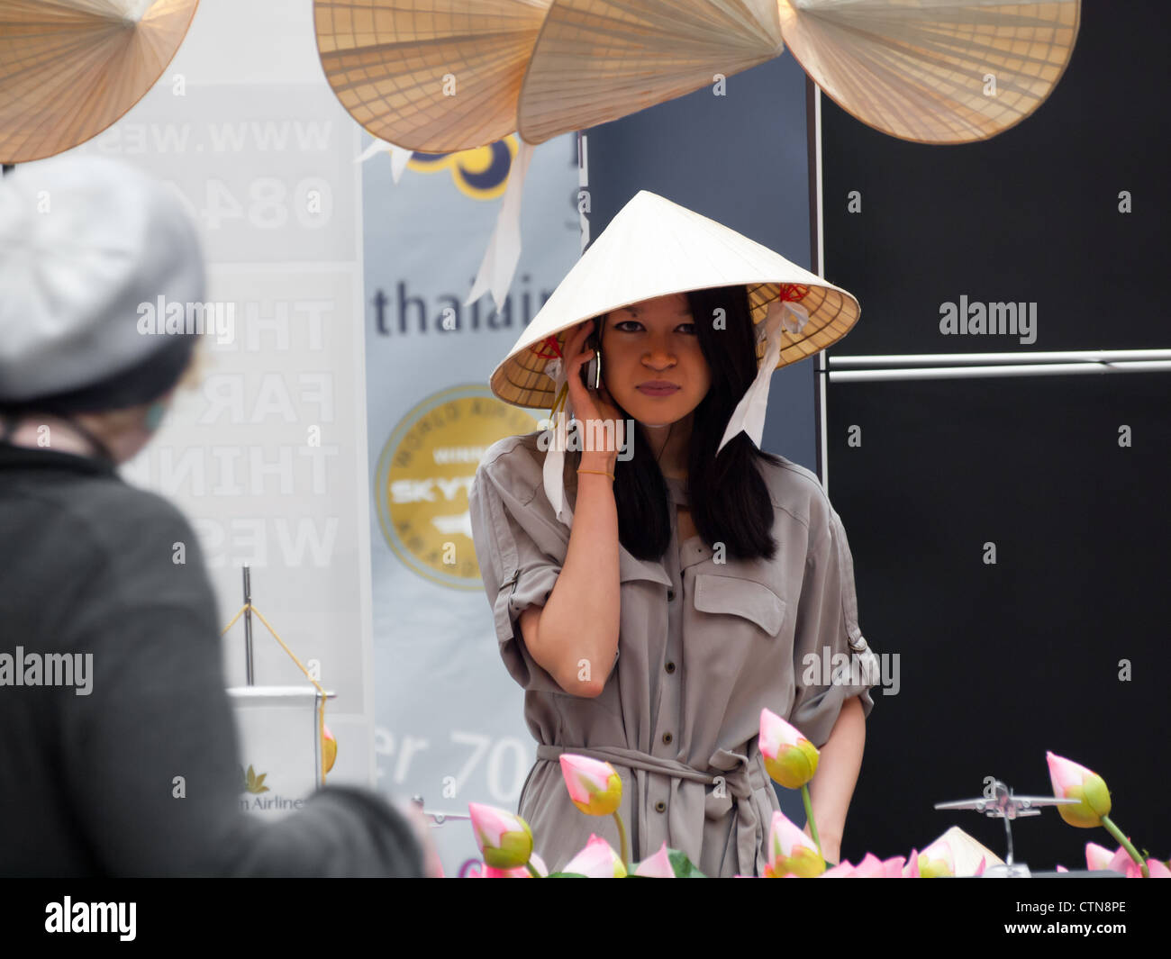 Vietnamese conical hat hi-res stock photography and images - Alamy