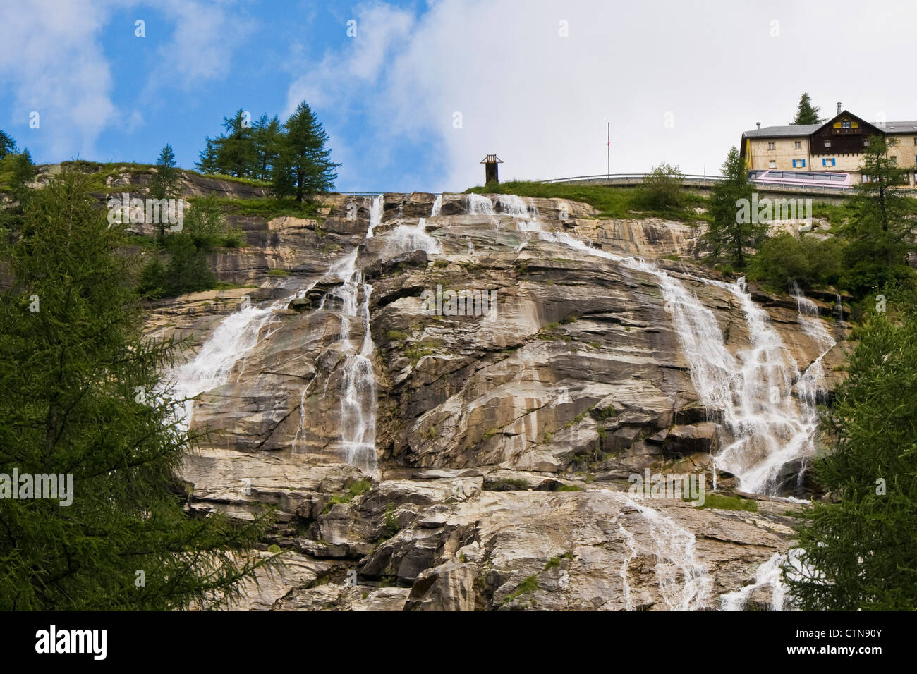 Toce waterfall italy hi-res stock photography and images - Alamy