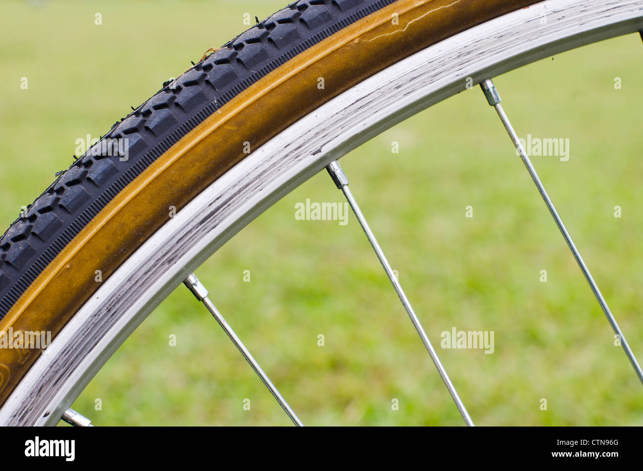 a close up side-view of bicycle tyre Stock Photo - Alamy