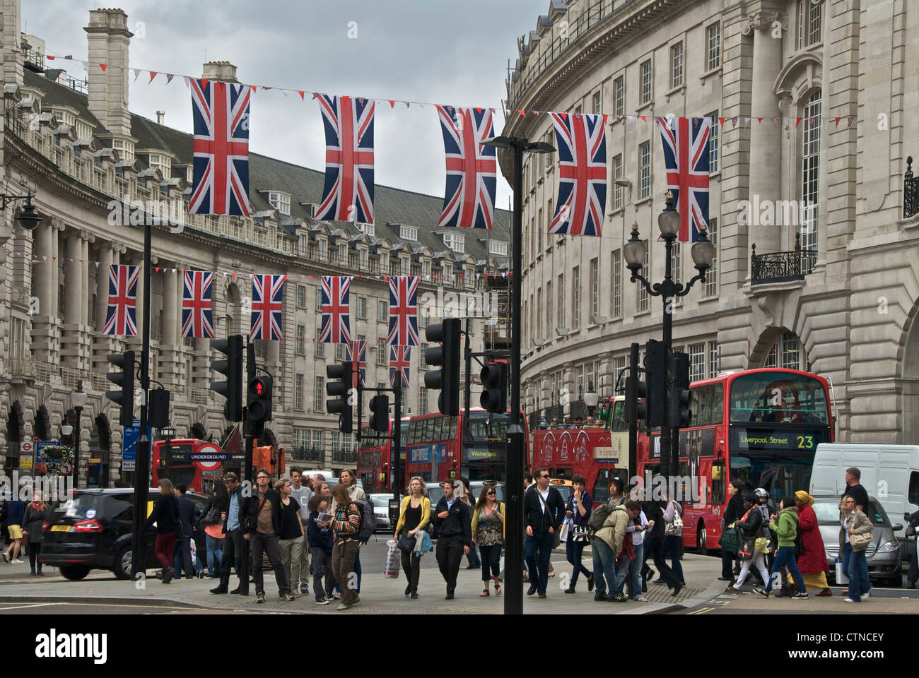 London regent street from Piccadilly circus Stock Photo - Alamy