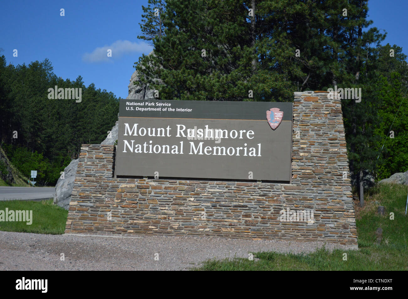 Mount Rushmore National Memorial sign near Rapid City in South Dakota ...