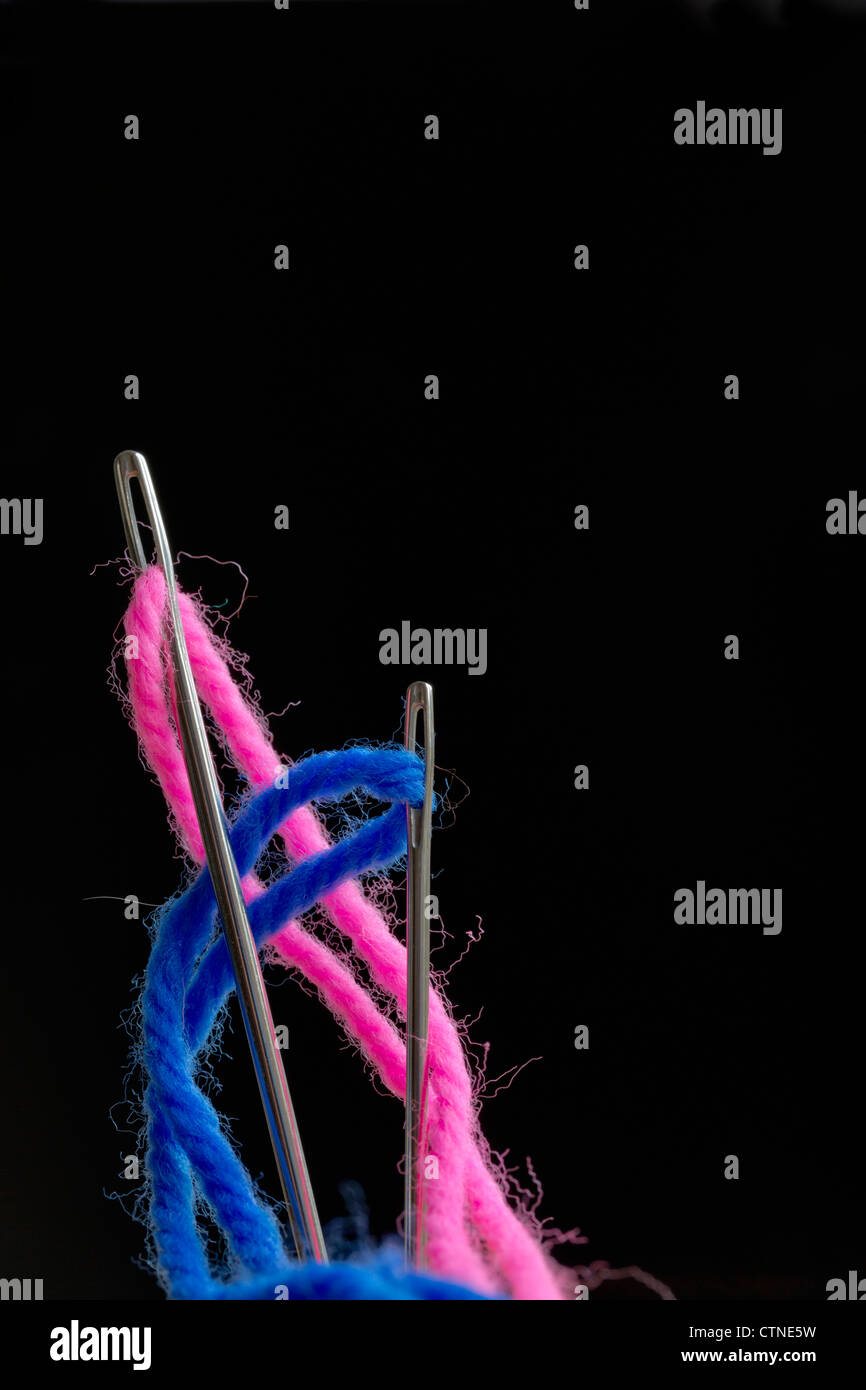 Darning needles and wool Stock Photo - Alamy