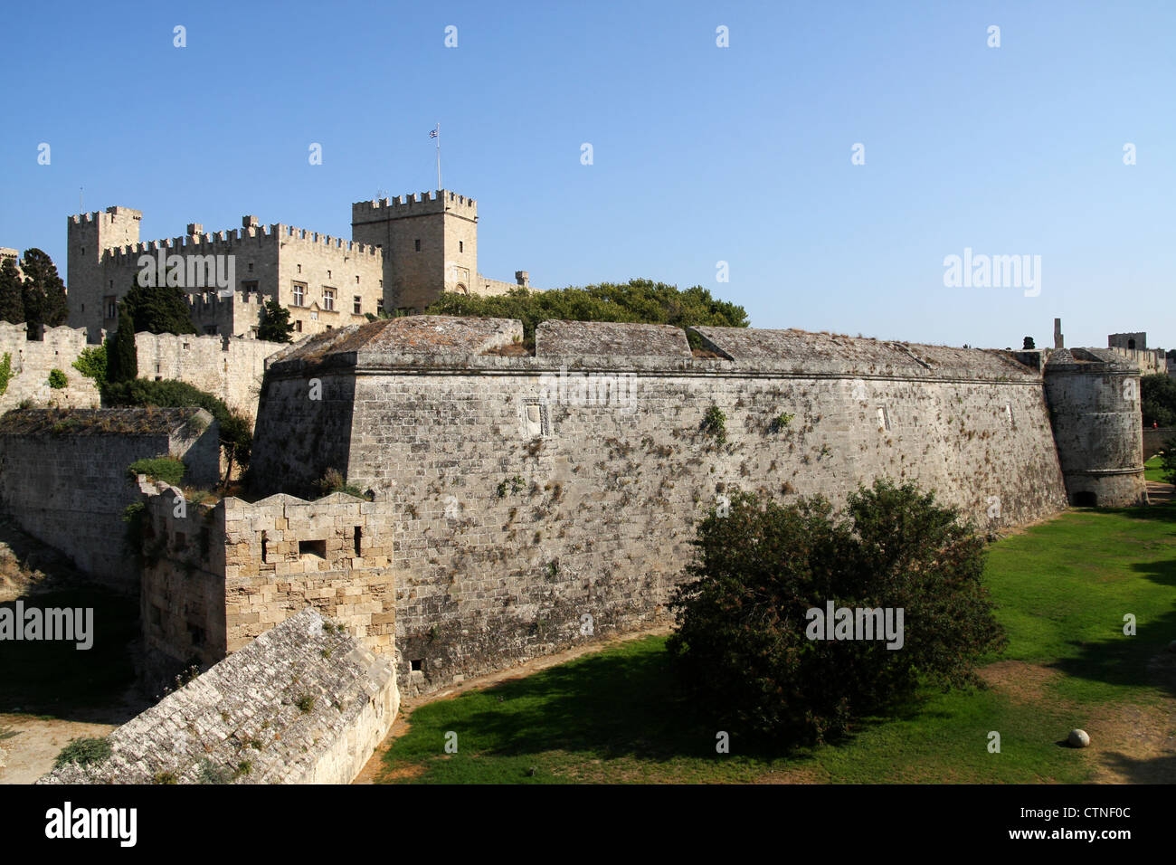Knight fortress hi-res stock photography and images - Alamy