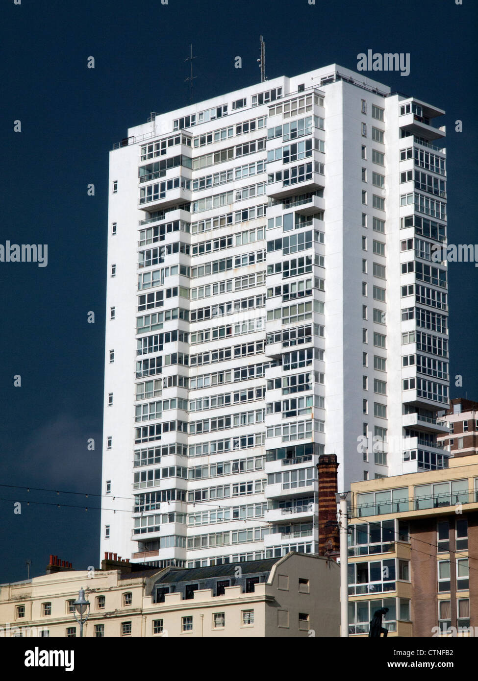 Sussex heights residential tower in hi-res stock photography and images ...