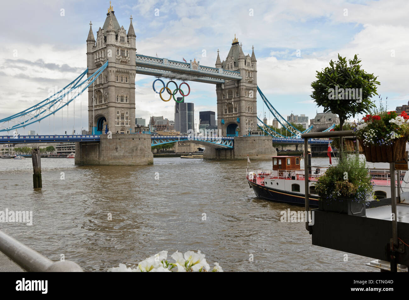 Olympic games rings hi-res stock photography and images - Alamy