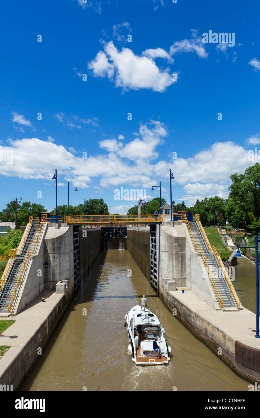 Ny lock hi-res stock photography and images - Alamy