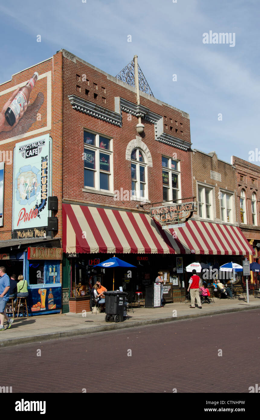Memphis beale street people hi-res stock photography and images - Alamy