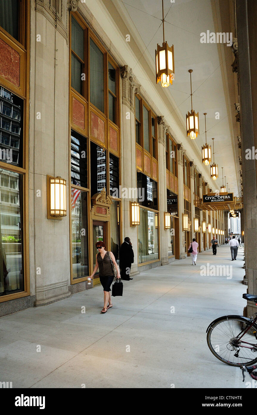 Opera singing stage opera house hi-res stock photography and images - Alamy